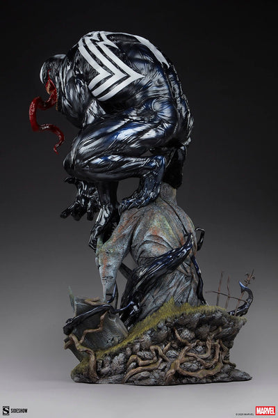 PRE-ORDER: Sideshow Collectibles Marvel Comics Venom Premium Format Fi