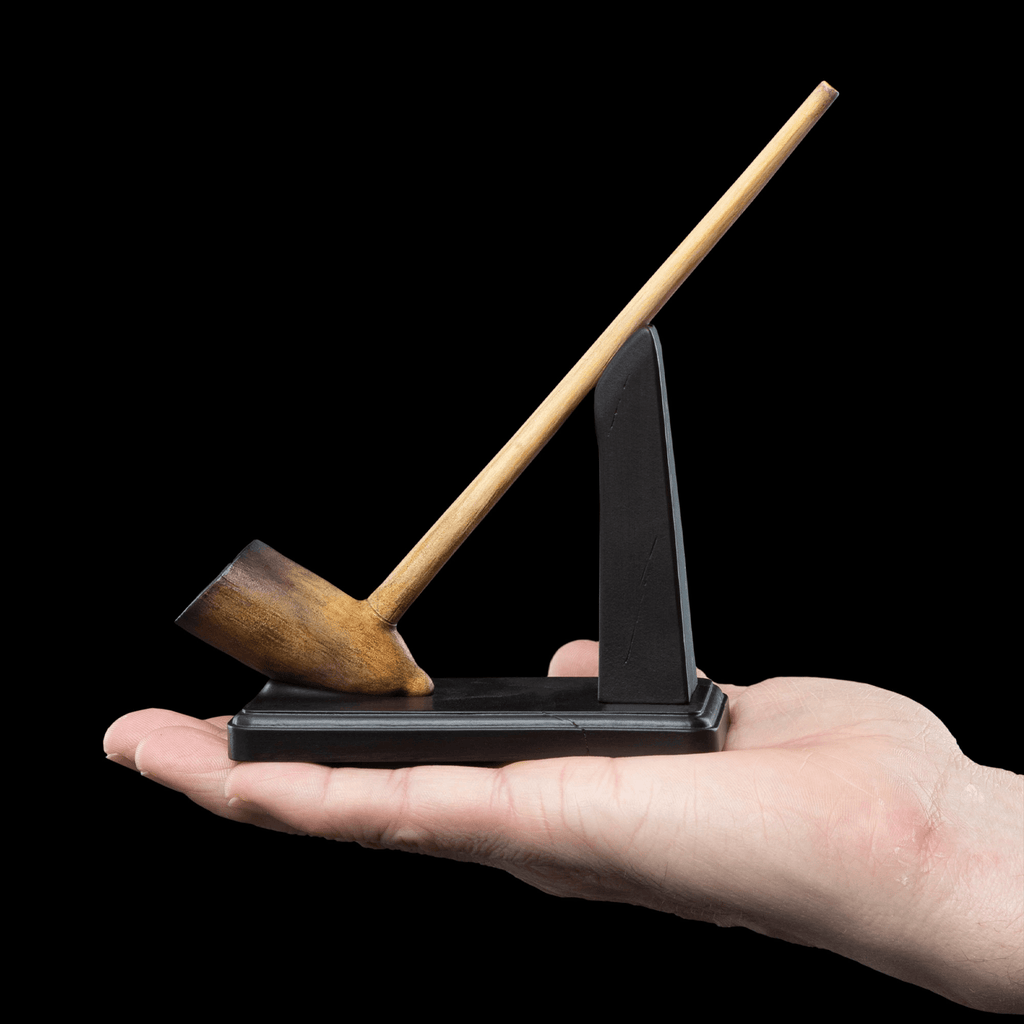 pre-order-weta-workshop-the-lord-of-the-rings-trilogy-pipe-of-gimli ...