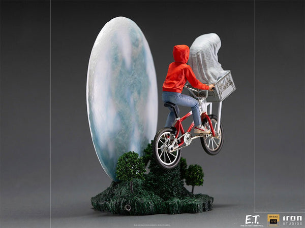 iron-studios-et-elliot-deluxe-110-scale-statue-571928_grande.jpg?v ...